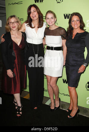 Gayle Nachlis, WIF President Emeritus Jane Fleming, Jennifer Morrison ...