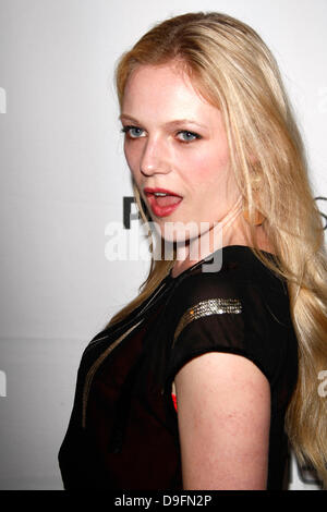 Emma Bell at arrivals for THE WALKING DEAD Season Two Premiere, L.A ...