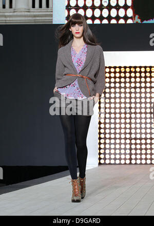 Model EXPRESS 'Rock The Sidewalk' Fall 2011 Runway Show at The Venetian ...