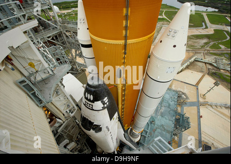 Space Shuttle Launch Tower Kennedy Space Center Launch Complex 39A ...