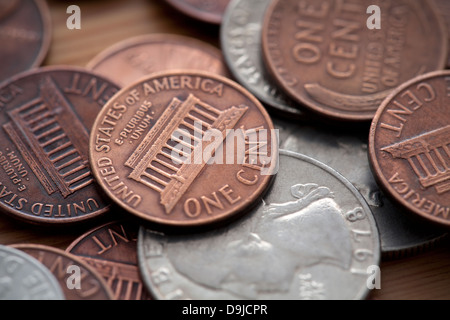 Pile of American coins pennies dimes nickels quarters Stock Photo - Alamy