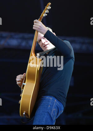 (dpa) - Canadian singer Bryan Adams performs during the first concert ...