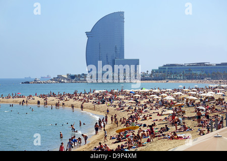 Scene of holiday crowds on the crowded beach, Barcelona, Spain Stock ...