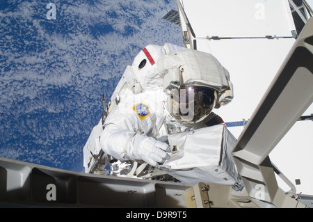 Astronaut Danny Olivas performs an Extravehicular Activity (EVA) during ...