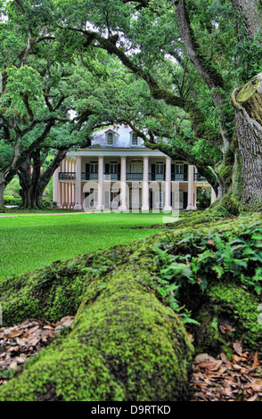 southern plantation home oak alley Stock Photo - Alamy