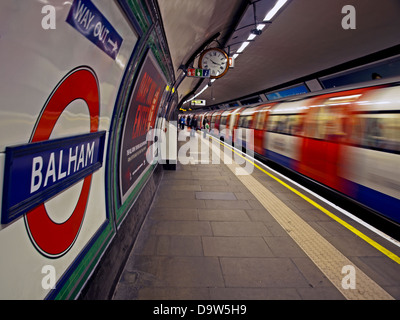 Interior of Balham station on the Northern line showing platform and ...