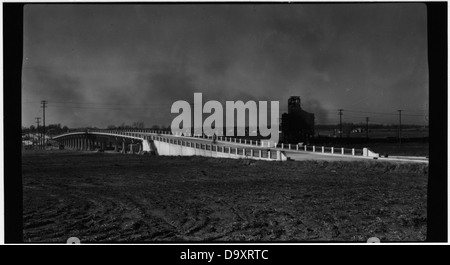 This photograph shows the Woodrow Wilson Memorial Bridge in Jackson ...