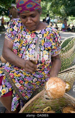 Vendor at Page Park Market in Rabaul, Papua New Guinea Stock Photo - Alamy