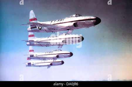 USAF Fighter School Acrojets demonstration team - 1950 Stock Photo - Alamy