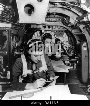 At Hondo Army Airfield in 1944, the Beechcraft AT-7 was used for ...