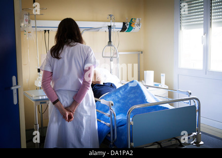 Senior man at palliative care unit Stock Photo - Alamy