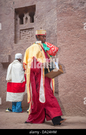 Ethiopian orthodox priest holding relics from his church Stock Photo ...