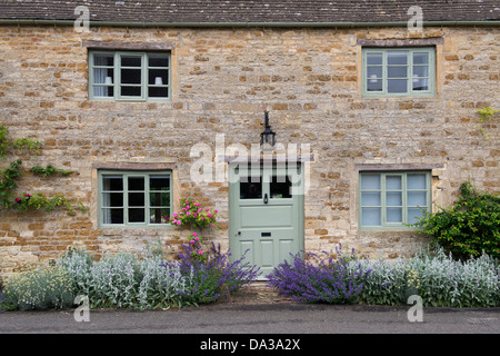Icomb village, Gloucestershire, England, UK Stock Photo - Alamy