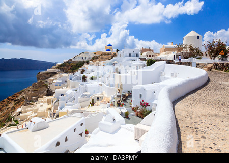 Footpath on the famous caldera at Oia Santorini Greece Stock Photo - Alamy