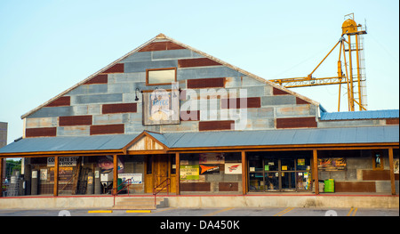 Feed Store in Texas USA Stock Photo - Alamy