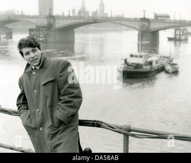BERN ELLIOTT pop singer in 1964 Stock Photo - Alamy