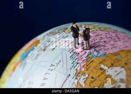 Politicians shaking hands Stock Photo - Alamy
