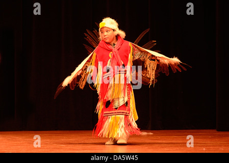 Indian Native American dance show compete drum costume traditional ...