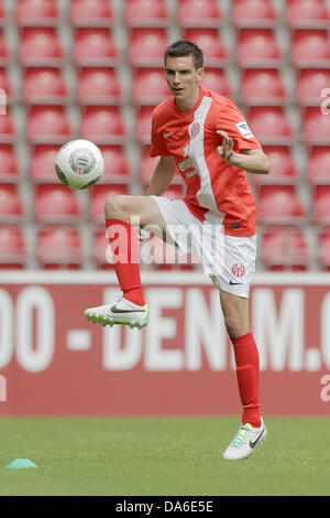 Mainz's Christoph Moritz is pictured during the official photo session ...