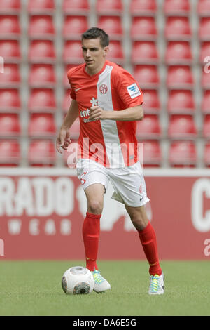 Mainz's Christoph Moritz is pictured during the official photo session ...