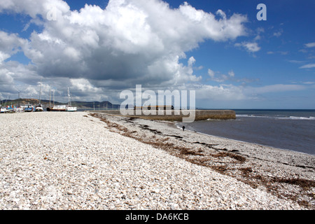 Monmouth Beach, Lyme Regis Stock Photo - Alamy