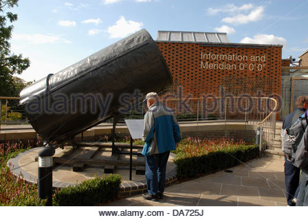 Royal Observatory Greenwich and the Prime Meridian Line (Marking Zero ...
