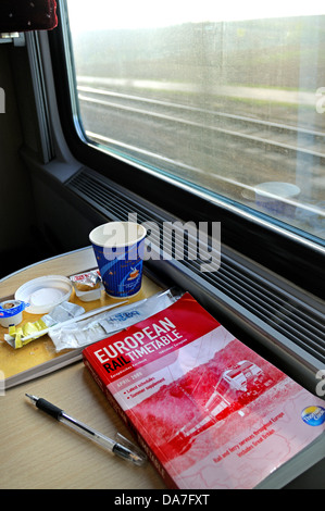 Thomas Cook European Rail Timetable Stock Photo: 57944444 - Alamy