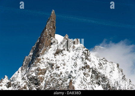 Dent du Geant, Mont Blanc mountain massif, Savoy Alps, France Stock ...