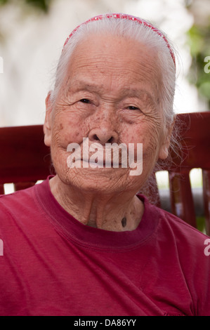 aging - Chinese old woman portrait Stock Photo - Alamy