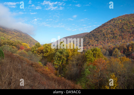 FALL FOLIAGE CONEMAUGH GAP JOHNSTOWN PENNSYLVANIA USA Stock Photo - Alamy