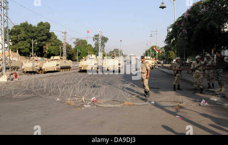 Cairo, Cairo, Egypt. 8th July, 2013. Egyptian Republican guards forces ...