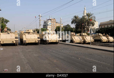 Cairo, Cairo, Egypt. 8th July, 2013. Egyptian Republican guards forces ...