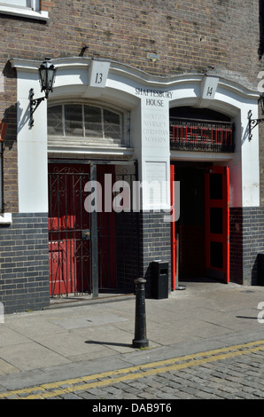 Meat Mission restaurant (formerly Hoxton Market Christian Mission ...