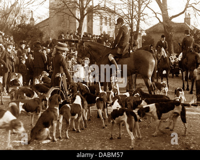 Fox hunting early 1900s Stock Photo - Alamy