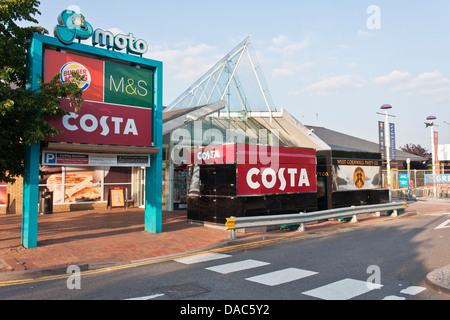 A Moto branded service station on the M4 motorway at Reading, Berkshire ...