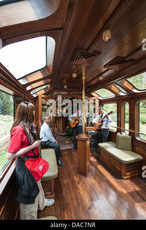 Music band plays to entertain the passengers of the historic steam ...