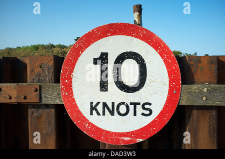 10 knots speed sign, river Deben, Bawdsey Ferry, Suffolk, UK Stock ...