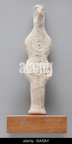 This ancient female figurine, housed at the Los Angeles County Museum ...