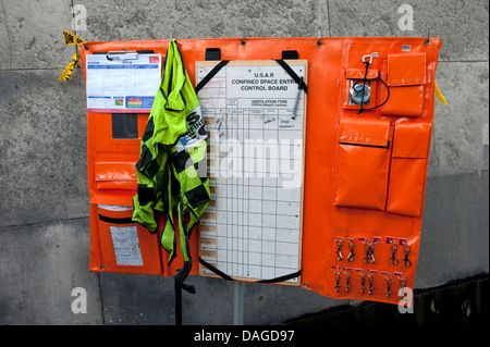 USAR Confined Space Entry Control Board Fire & Rescue Stock Photo - Alamy