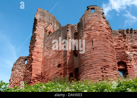 Bothwell Castle in Lanarkshire, Scotland a 13th century castle with ...