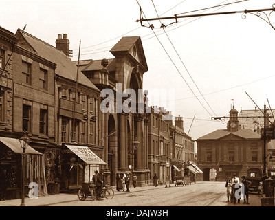 Pontefract Market Place early 1900s Stock Photo - Alamy
