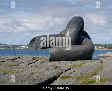 Broken Chain (Brutt Lenke) monument. Memorial to the Alexander Kielland ...
