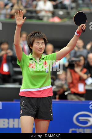 Ding Ning of China celebrates after scoring against Adriana Diaz of ...