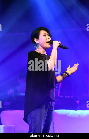 Rene Liu forgot lyrics in her concert in a comical opening in Taipei ...