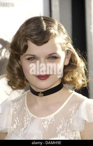 Joey King at the Conjuring Premiere at the Arclight Theatre in Los Angeles.Joey King 74 Event in ...