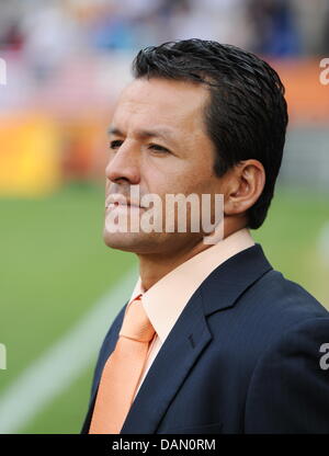 Ricardo Rozo, head coach of Colombia before the Group C match USA ...