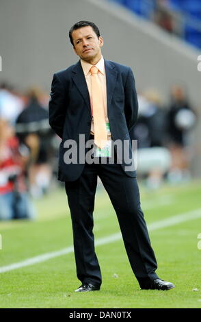 Ricardo Rozo, head coach of Colombia before the Group C match USA ...