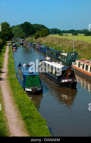 Shropshire Union Canal, Norbury Junction, Staffordshire, England Stock ...