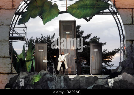 Musa Nkuna as Tamino performs during a rehearsal for the opera 'The ...