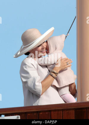 Princess Mary with Princess Josephine Danish Crown Prince couple and ...